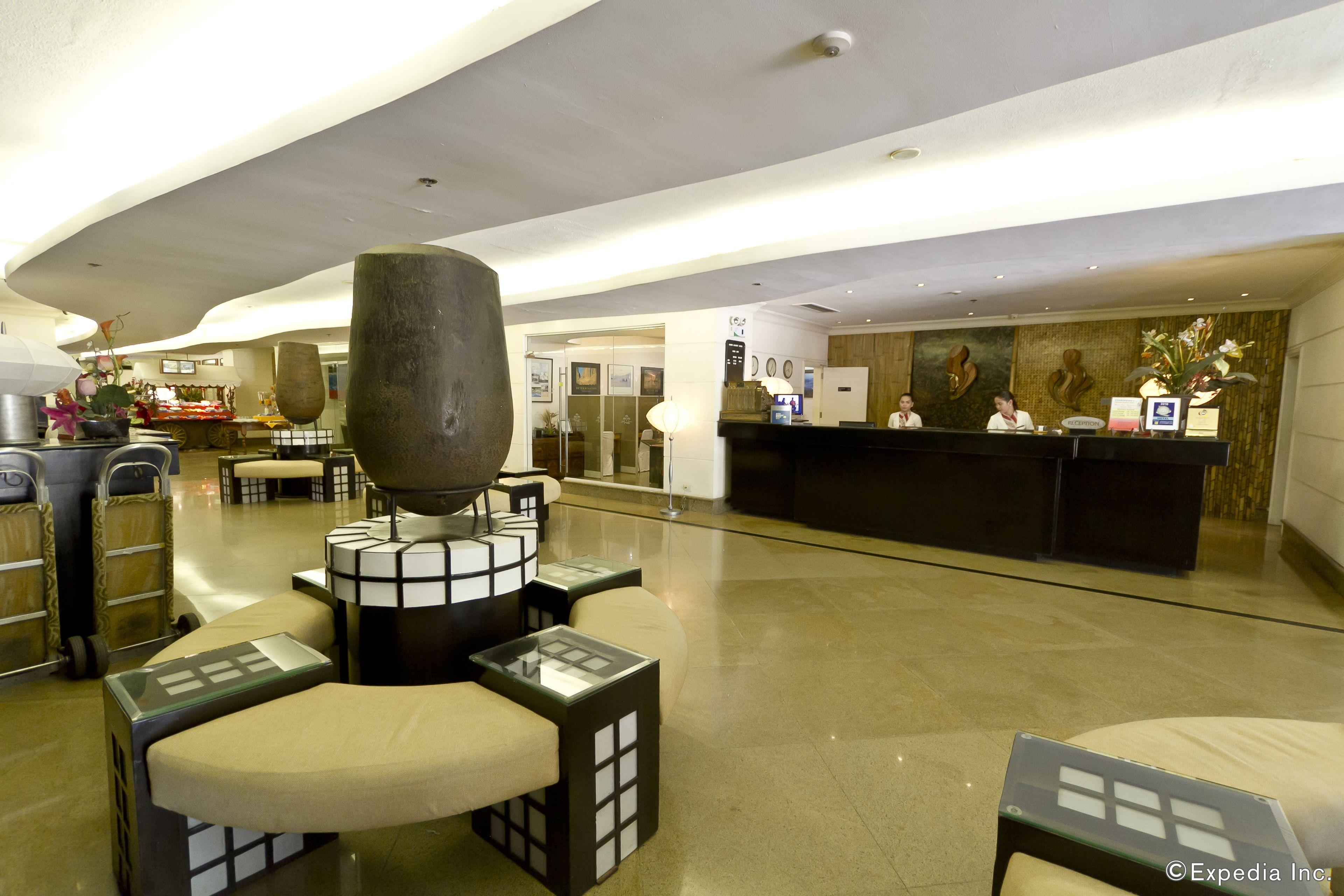 CROWN REGENCY SUITES MACTAN, LAPU-LAPU CITY